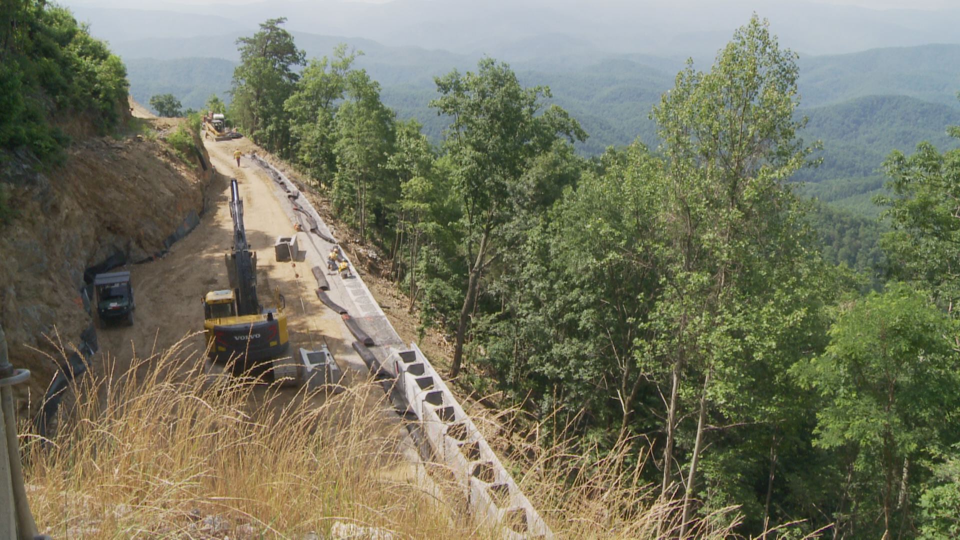 Crews keep bridging "missing link" on Foothills Parkway | wbir.com