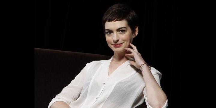 Anne Hathaway takes action in 'Dark Knight Rises' | wbir.com