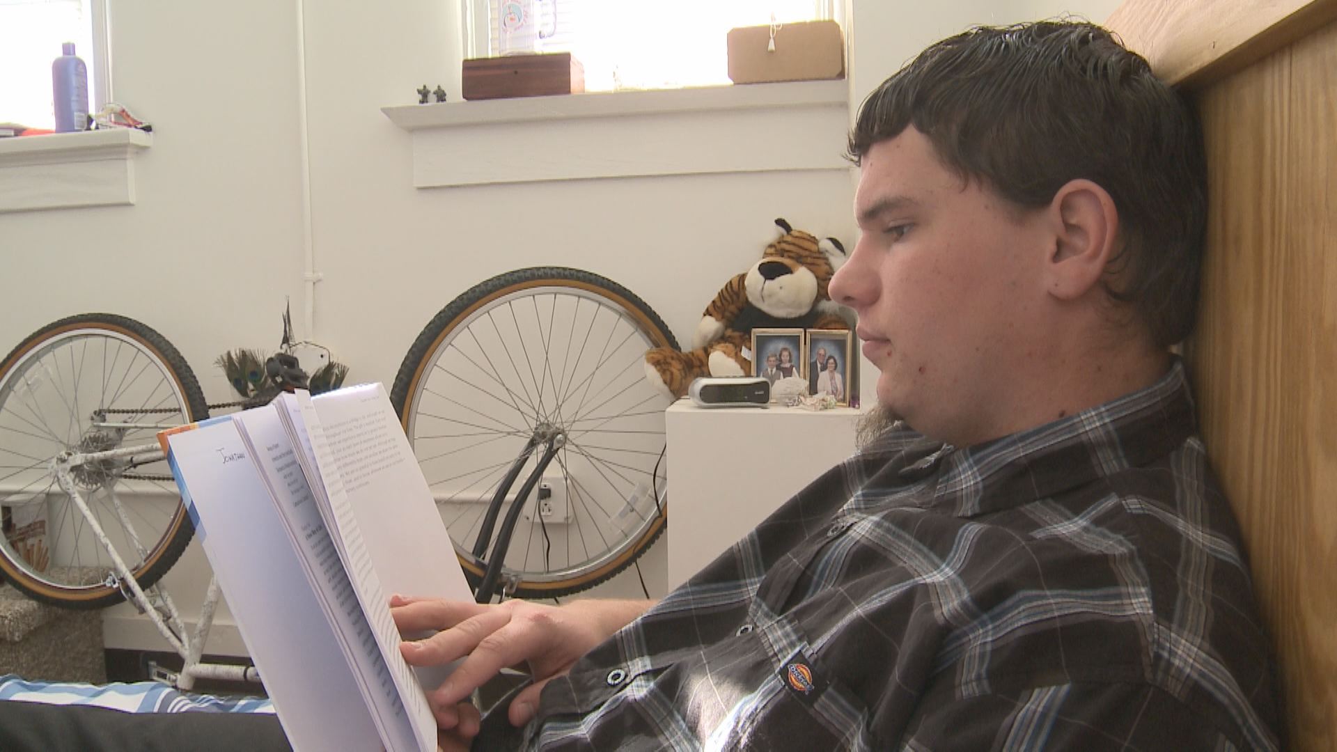 Helen Ross McNabb supporters take part in WBIR Torch Run | wbir.com