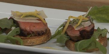 Beef Tenderloin Canapes with Mustard-Horseradish Sauce | wbir.com