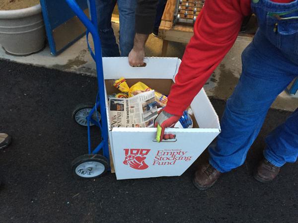 Empty Stocking fund distributes food baskets to 3,500 families | wbir.com