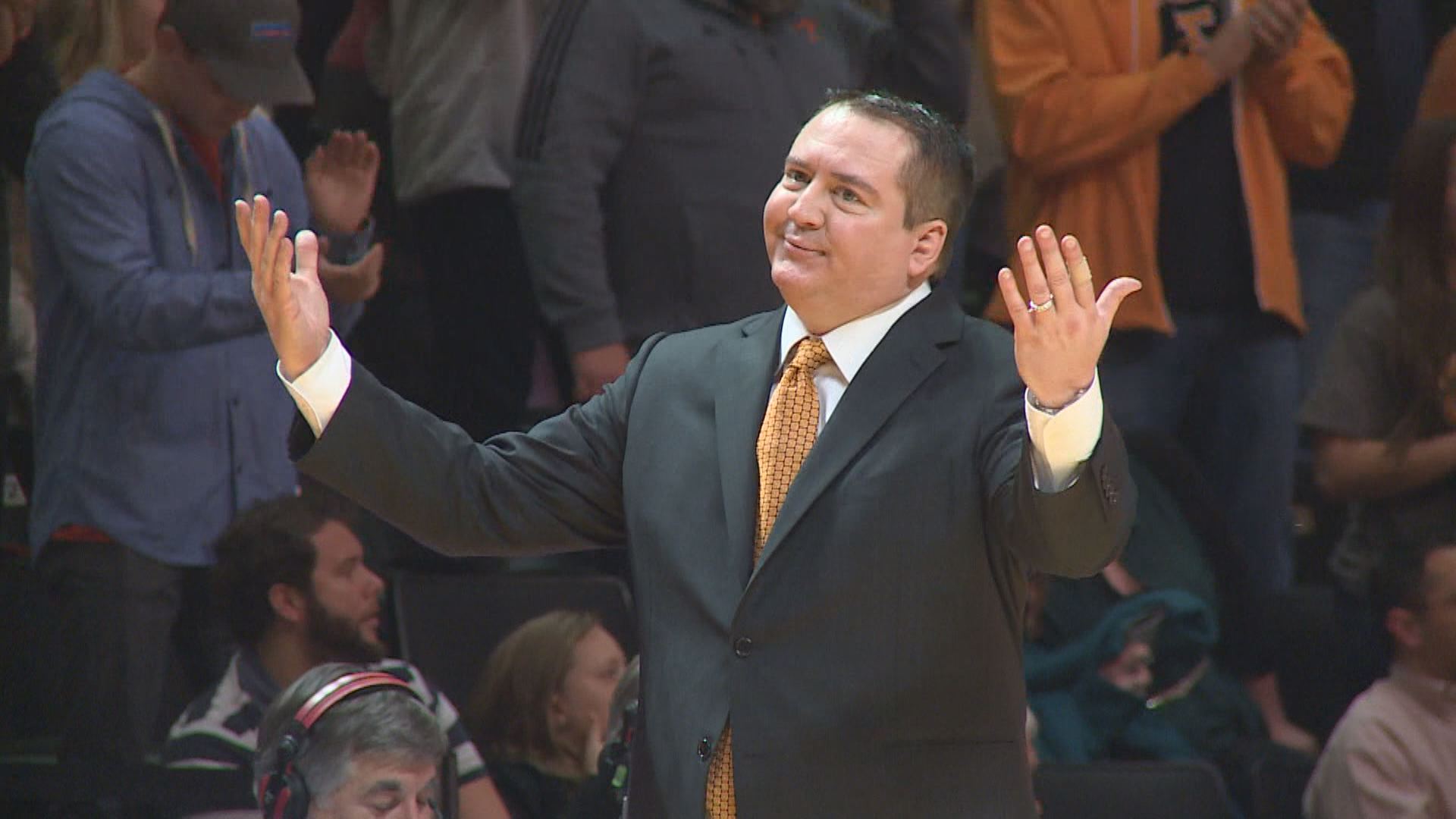 Sports media sounds off on Tyndall's firing and what's next for UT ...