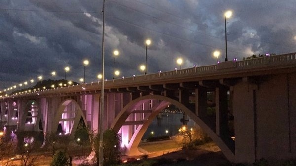 Henley Bridge to be lit in honor of presidential inauguration | wbir.com