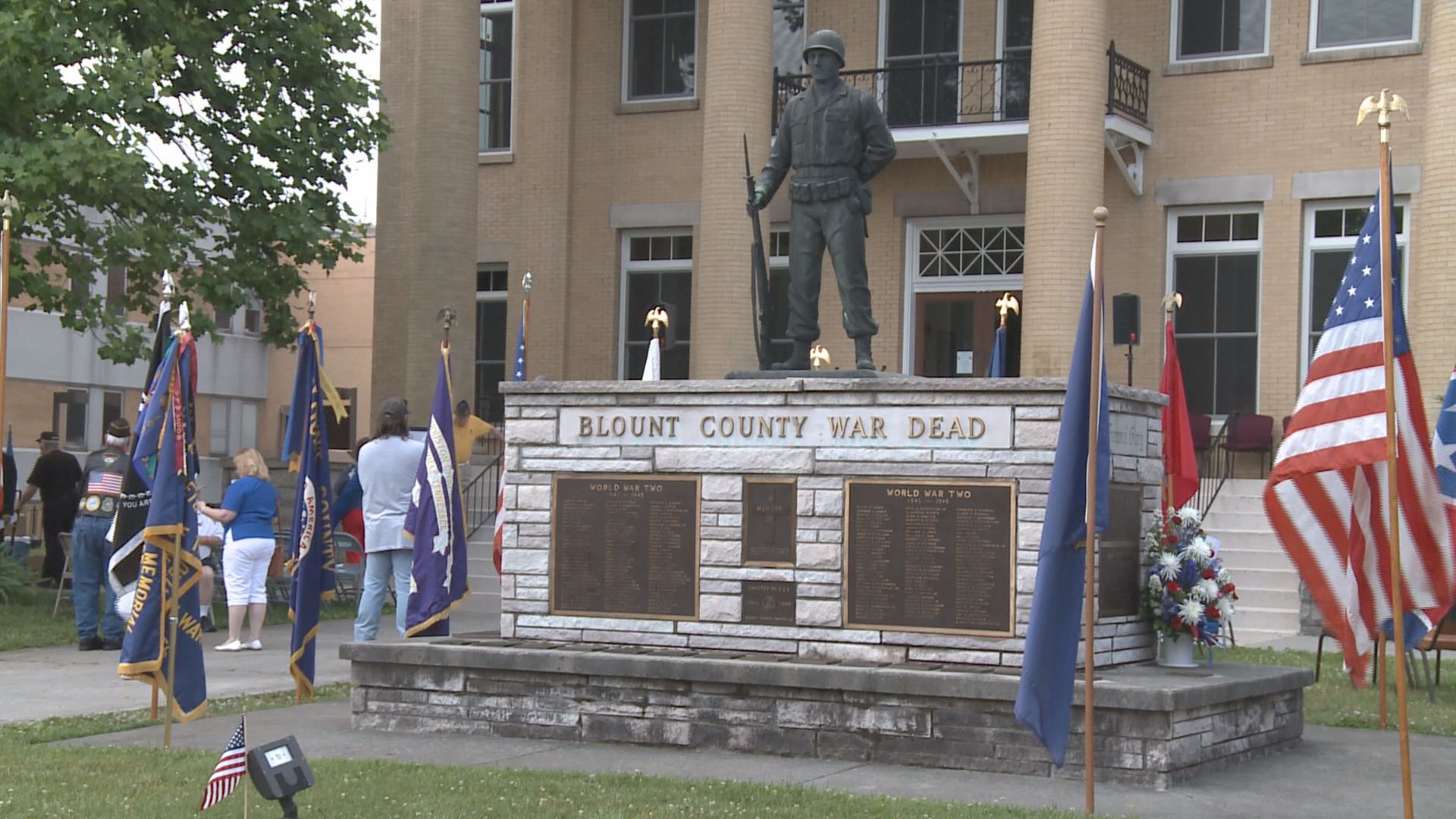 Officials break ground on War Dead Memorial Plaza | wbir.com
