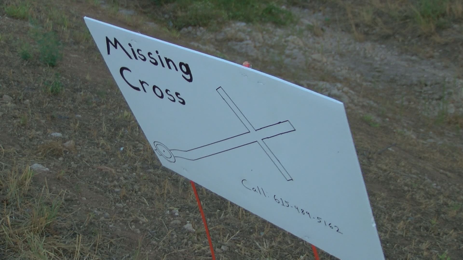 Giant cross taken from Tennessee man walking across America | wbir.com