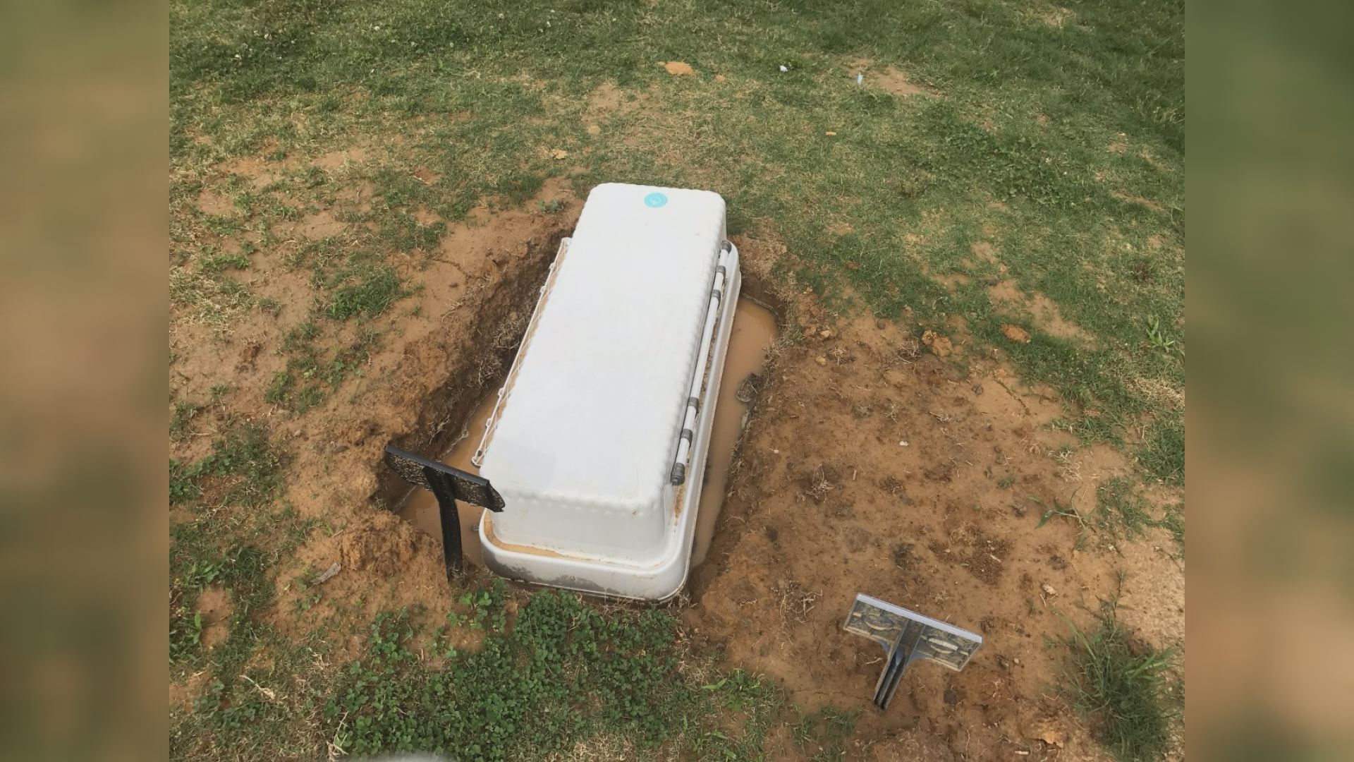 Man finds 6-month-old grandson's coffin floating in water | khou.com