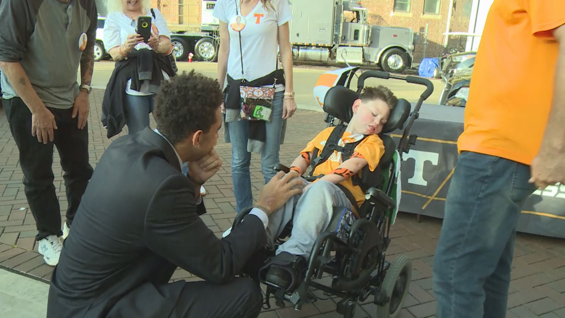 Jarrett Guarantano's emotional meeting with special needs cousin before ...