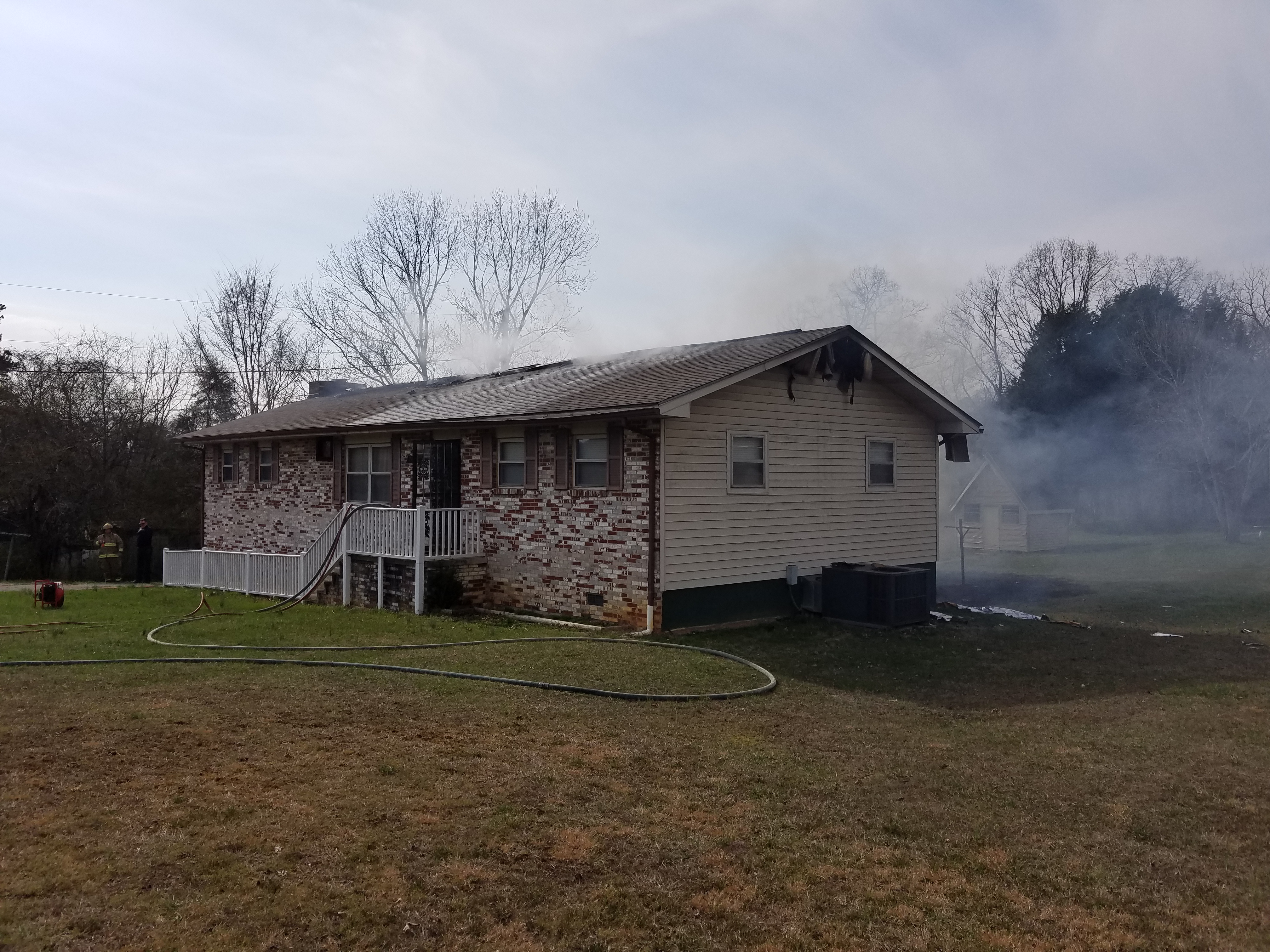 Fire destroys garage, damages home on Ruggles Ferry Pike | wbir.com